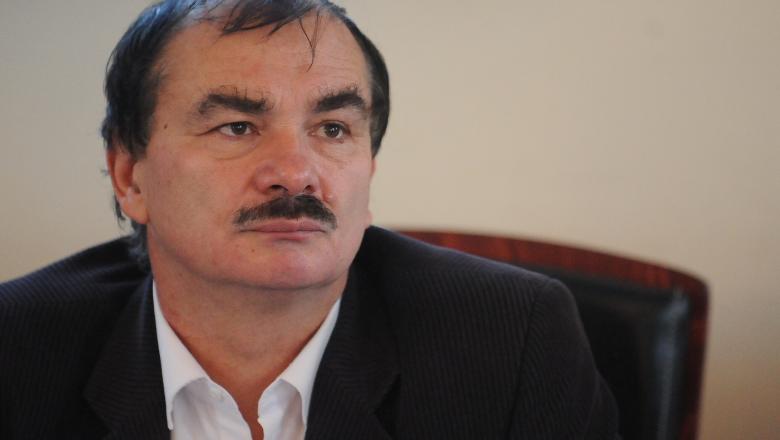 Prof. Mircea Miclea despre noile restricții: Se iau decizii pentru a ...